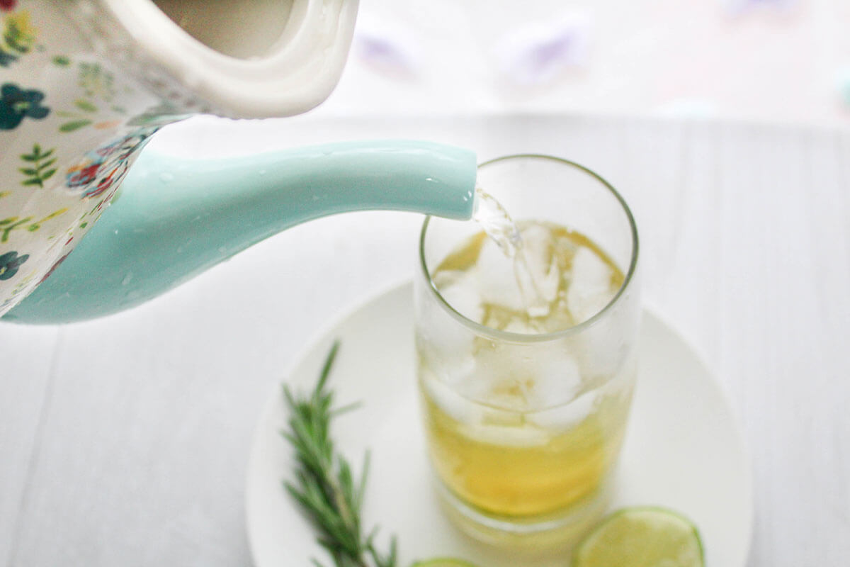 Yerba Mate Iced Tea: A Cool, Sweet, Energizing Drink