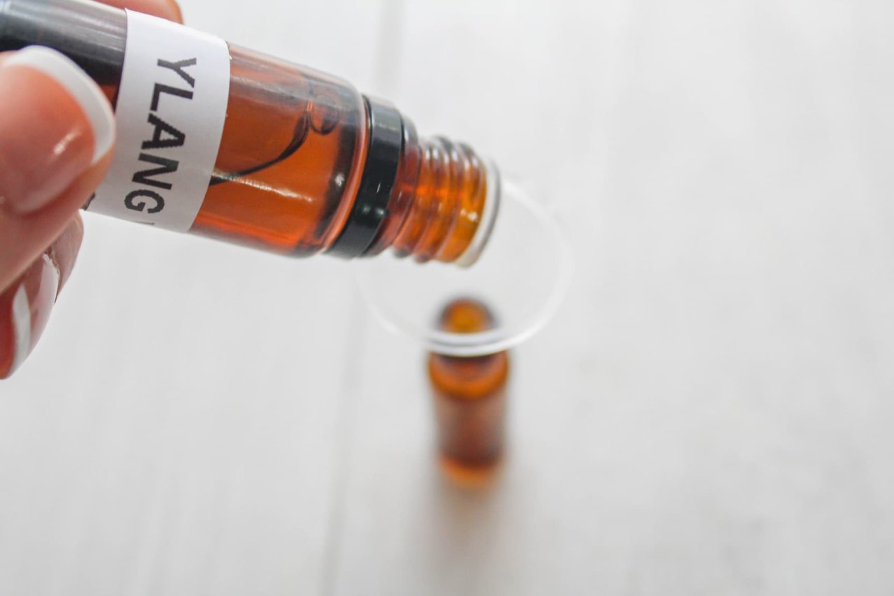DIY Essential Oil Cologne & Perfume Blends: Safe and Easy