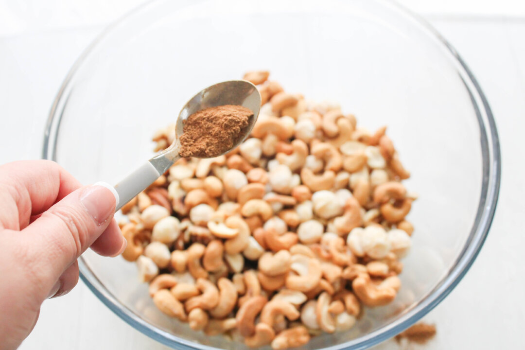 Sugar-Free Nut Snacks - Recipes to Beat Any Craving